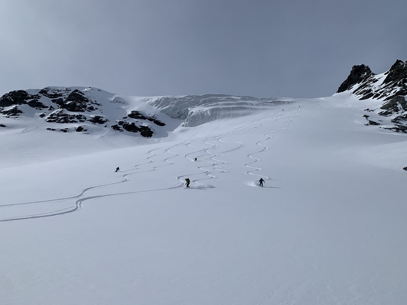 Svalbard Yacht-Based Skiing 2025 | EA Heli Skiing