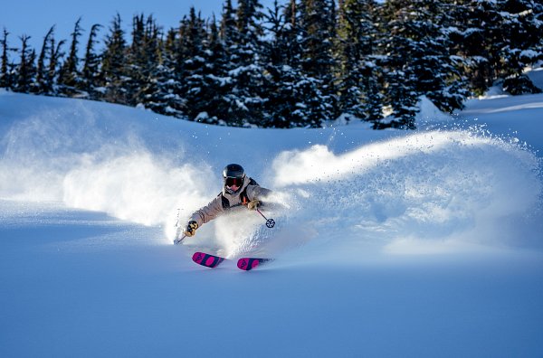 Last Frontier Bell 2 Lodge Heli Skiing, Canada 2025 | EA Heli Skiing